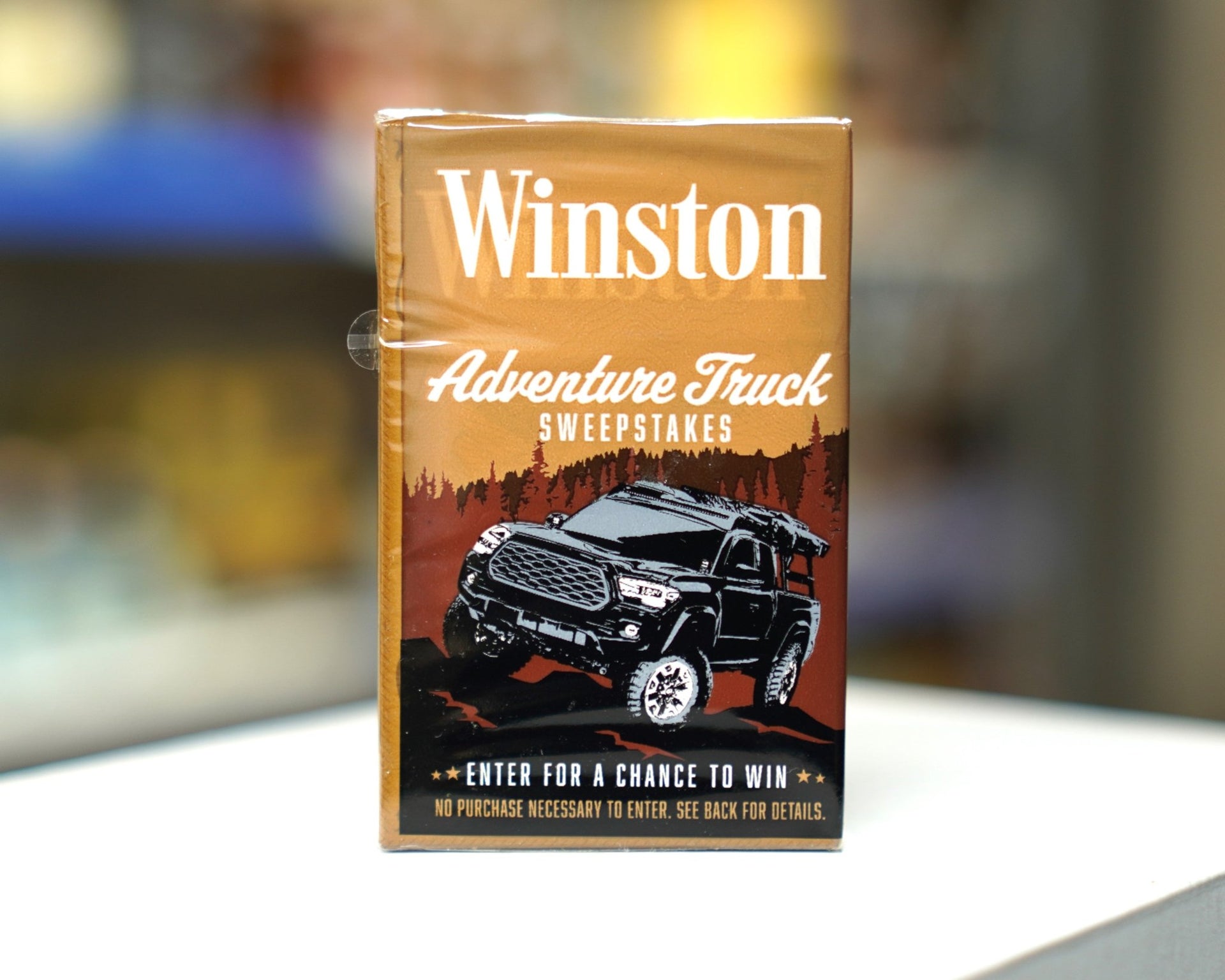 Winston Gold Cigarettes – Pink Dot